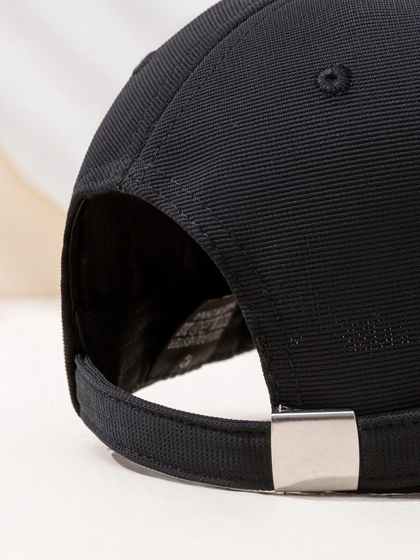 Basic Black Cap – Caps Club