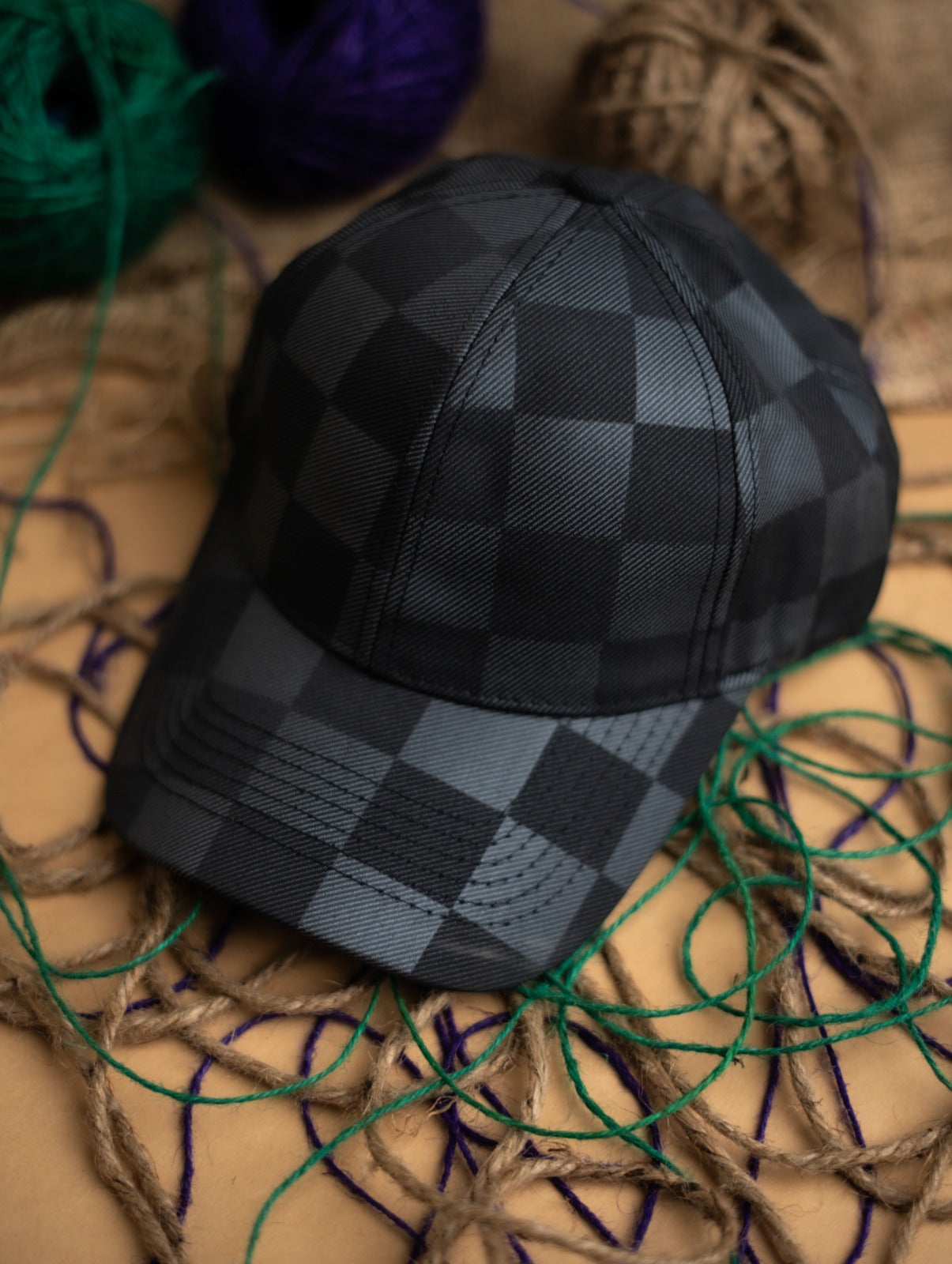 Black checkered premium cap – Caps Club